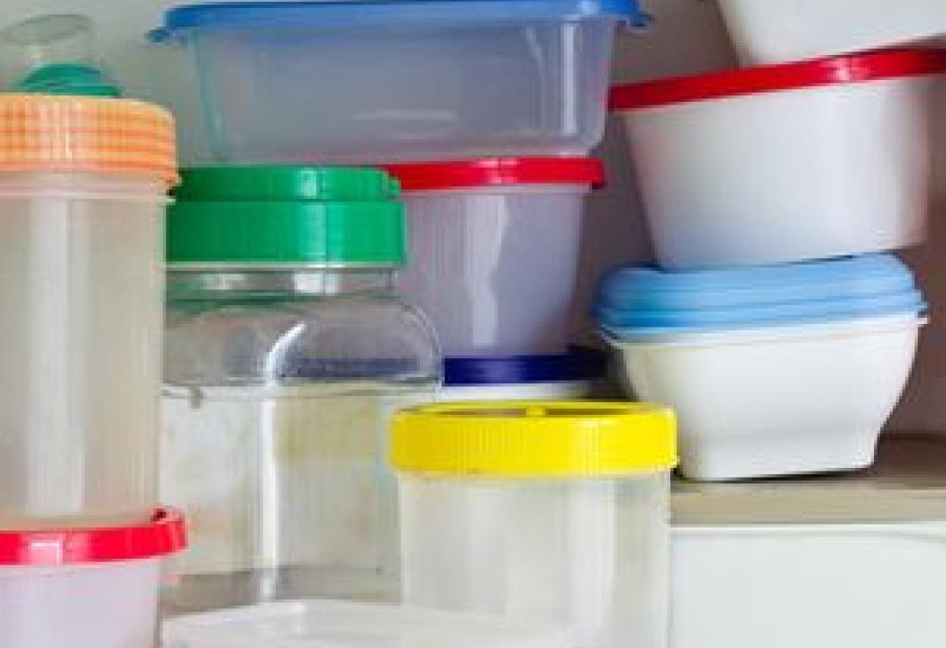 How To Organize Plasticware | Merry Maids